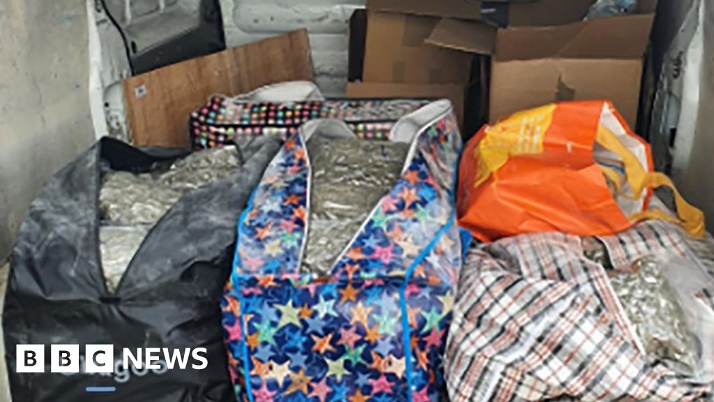 Drugs worth £2m found in van destined for Northern Ireland - BBC News