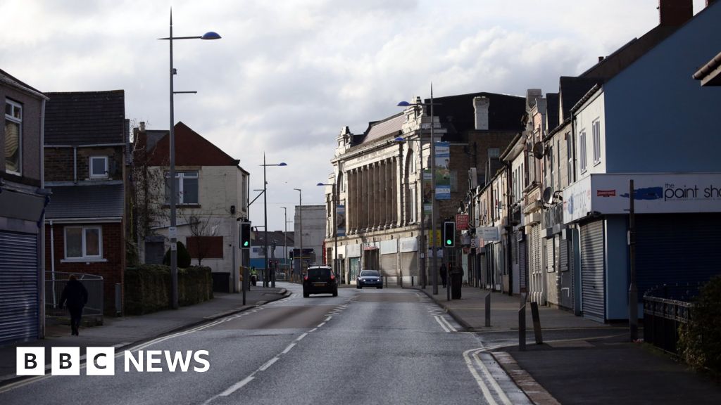 Councillors approve £30m of funding for Ashington - BBC News