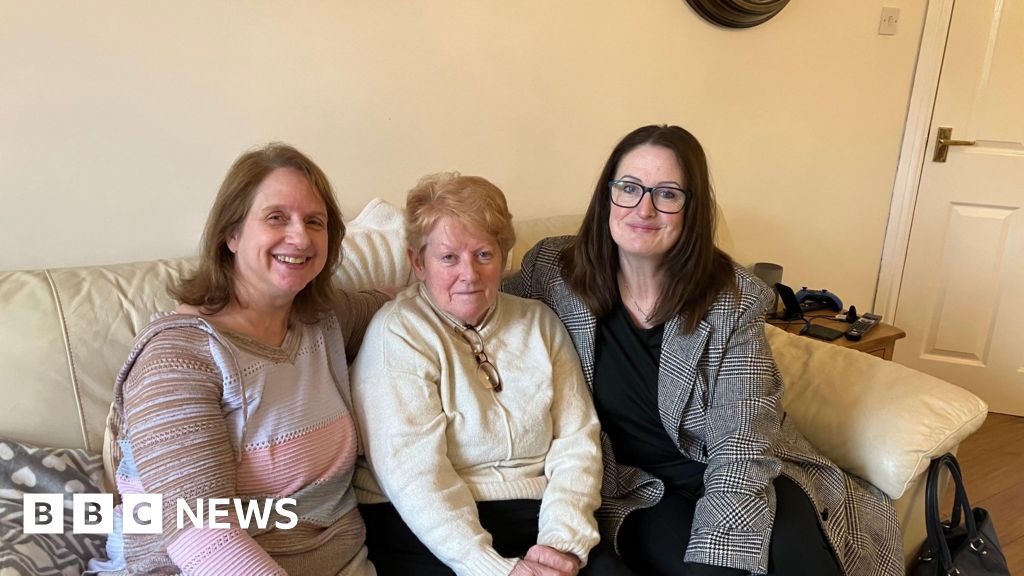 Coventry woman thanks fundraisers after tragic house fire - BBC News