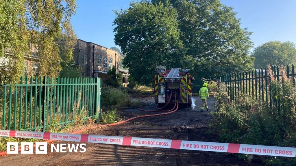 Nottinghamshire fire service defends longer response times - BBC News
