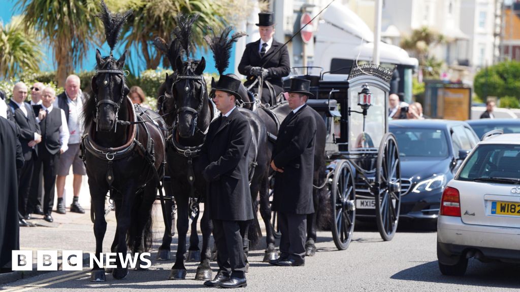 Miss Jason: Funeral for drag queen who died following illness - BBC News