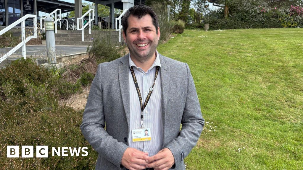 Cornwall Council leader decided at crunch meeting