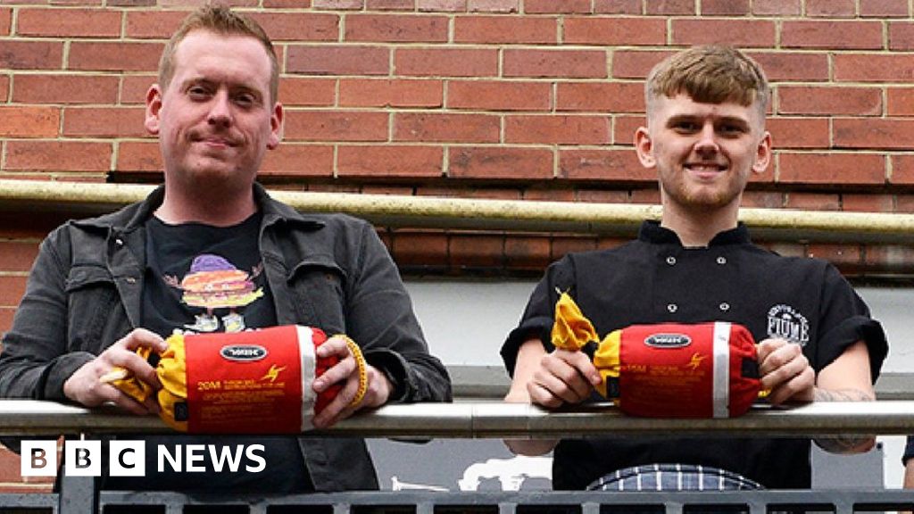 Fatfield pub staff praised for saving man from river