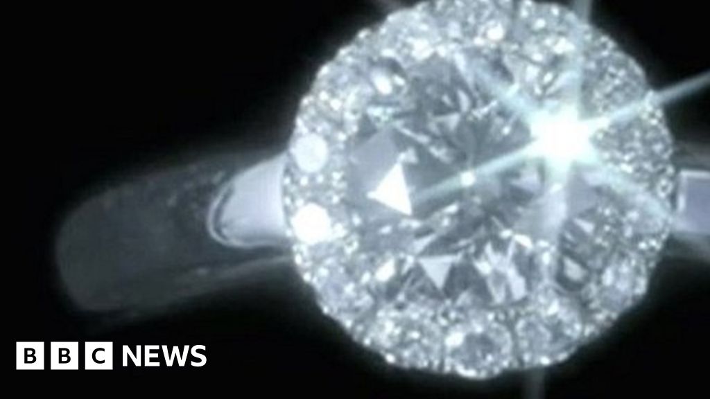 CEO Secrets: Advice from a global diamond boss - BBC News