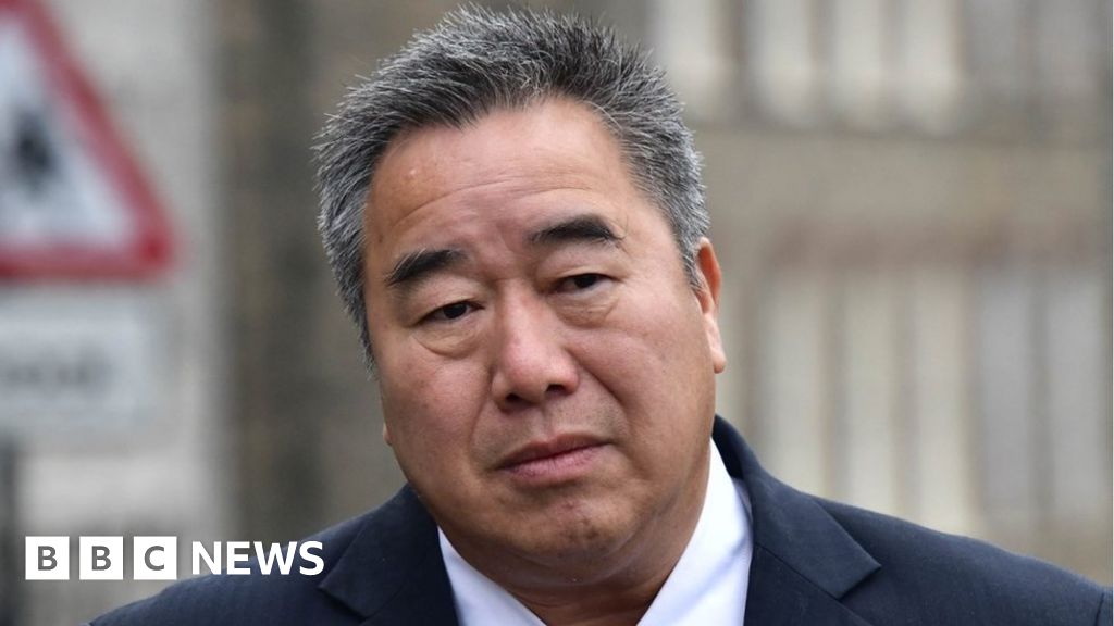 Hing Tong Cheung jailed for killing cyclist Gavin Moore - BBC News