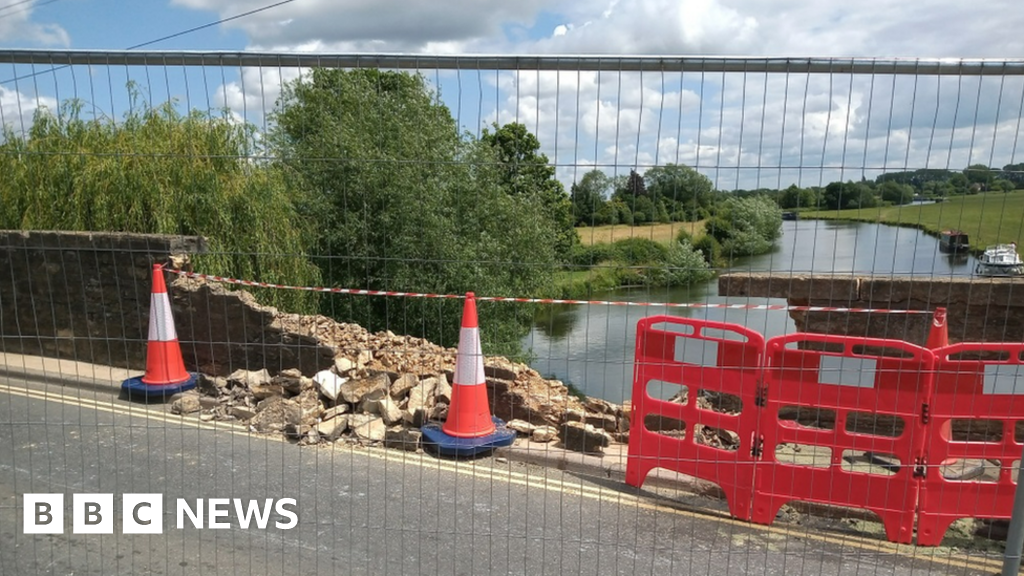 Lechlade Grade II-listed bridge remains shut after crash