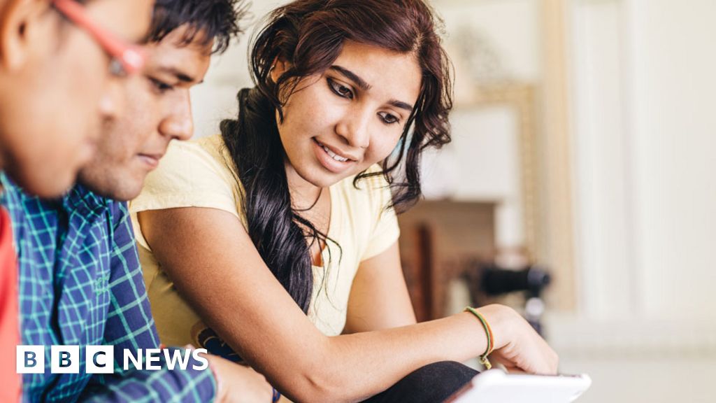 Overseas student decline challenge for Welsh universities