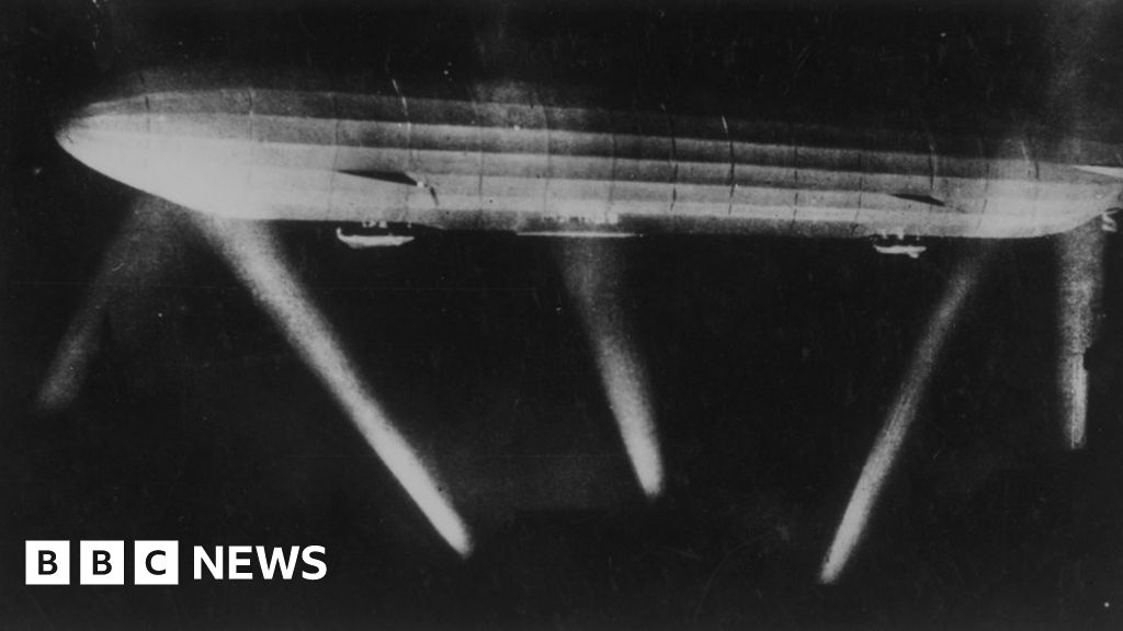 When zeppelins bombed Loughborough by mistake - BBC News
