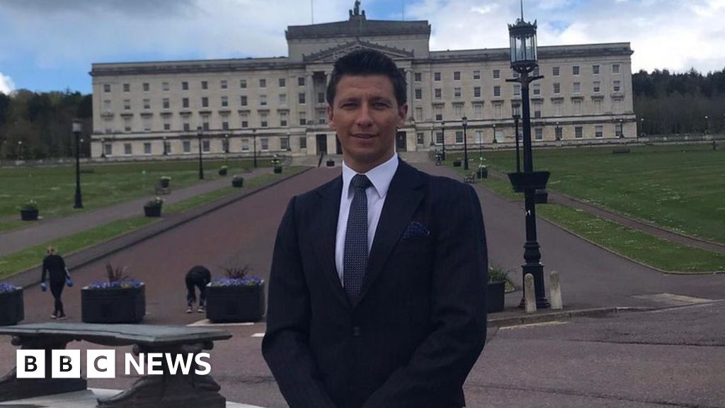 Ryan McCready: Ex-DUP councillor joins Ulster Unionists - BBC News