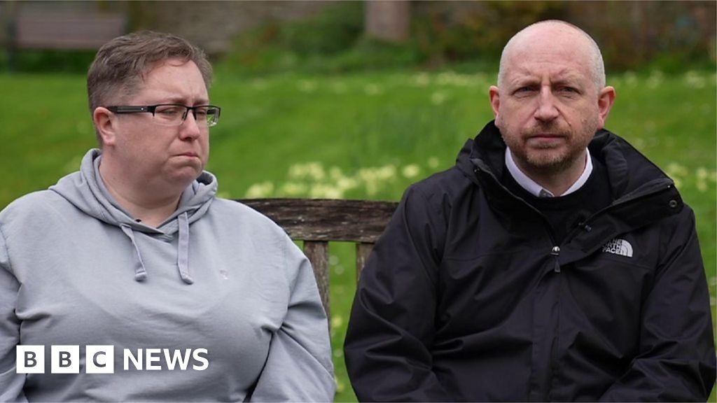 James Kirby: Cousins pay tribute to 'selfless hero' - BBC News