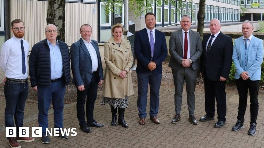 Ex-SNP councillors form new North Lanarkshire party