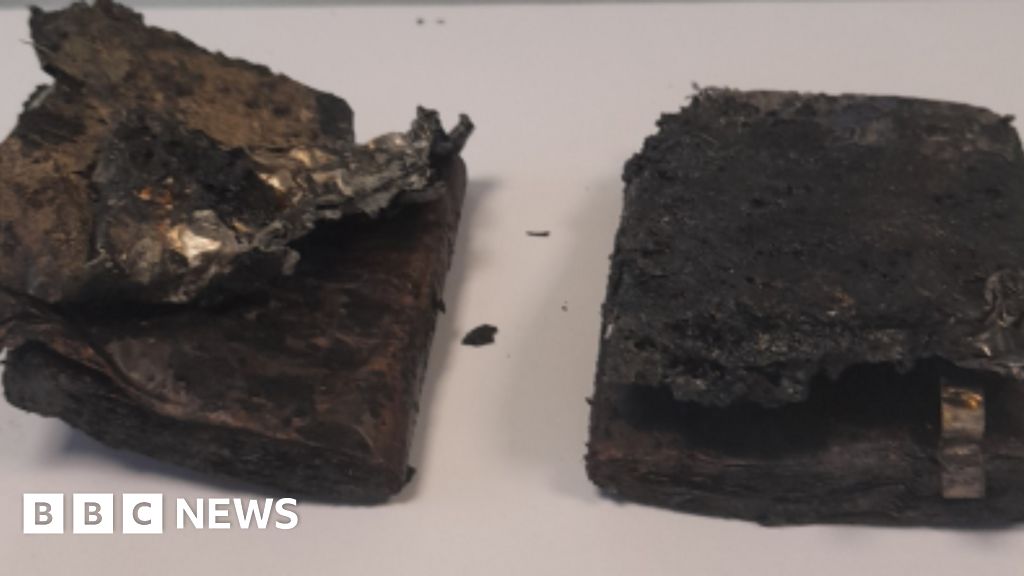 Sleaford bin lorry fire prompts battery safety warning - BBC News