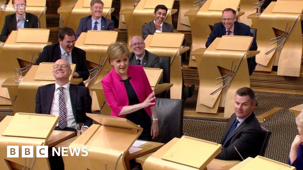 New Scottish government ministers approved at Holyrood - BBC News