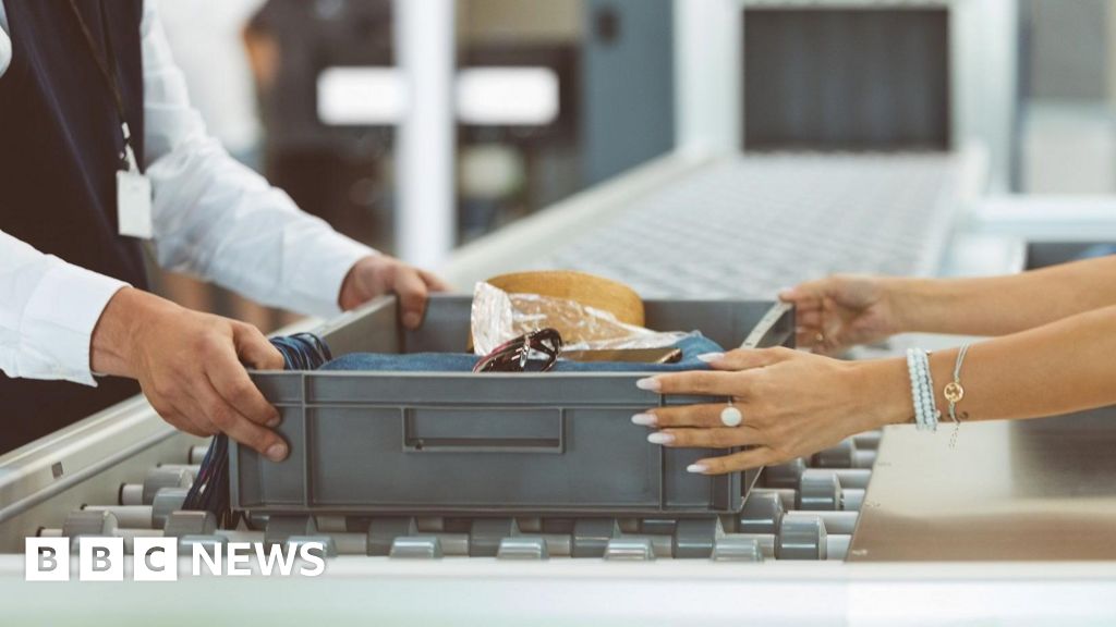 Bristol Airport shares update on 100ml liquid rule change - BBC News