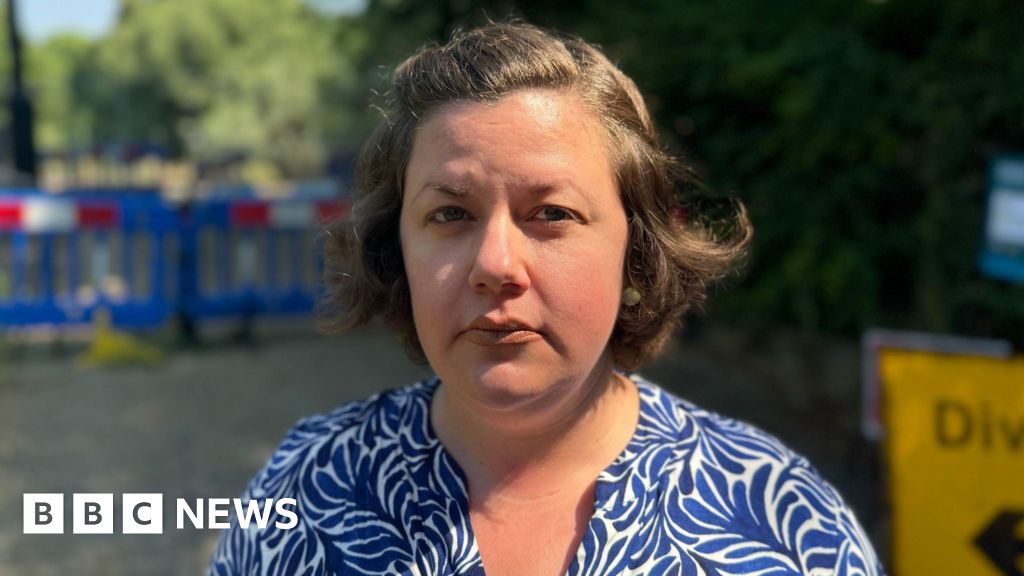 Colchester bridge still closed 300 days after weir collapses - BBC News