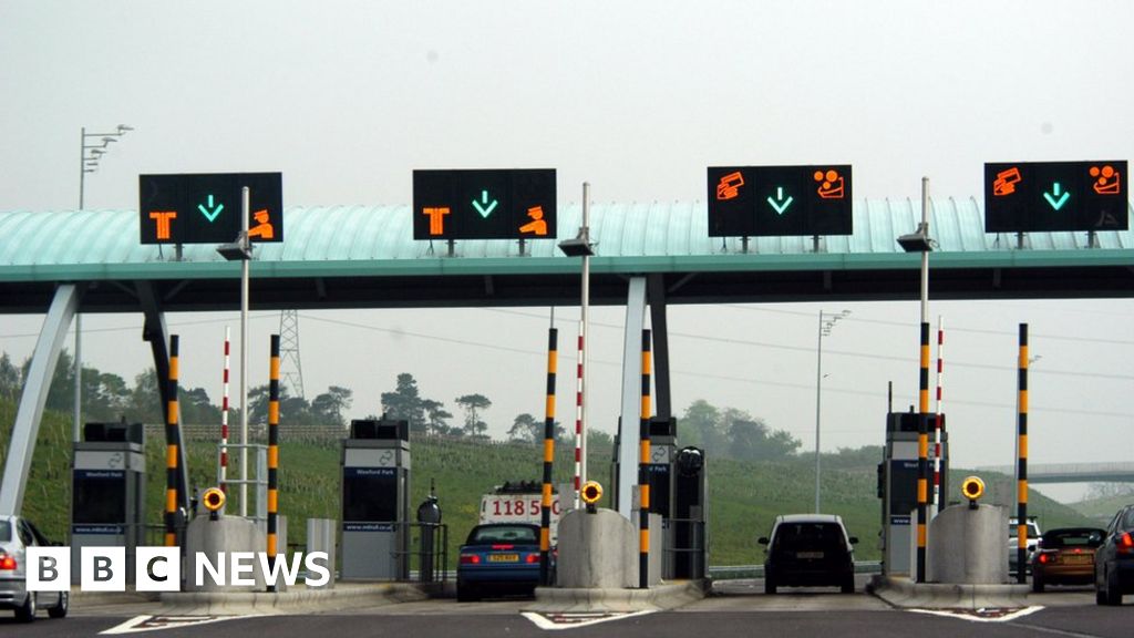 M6 Toll road plan: 'Make it free to boost region' - BBC News