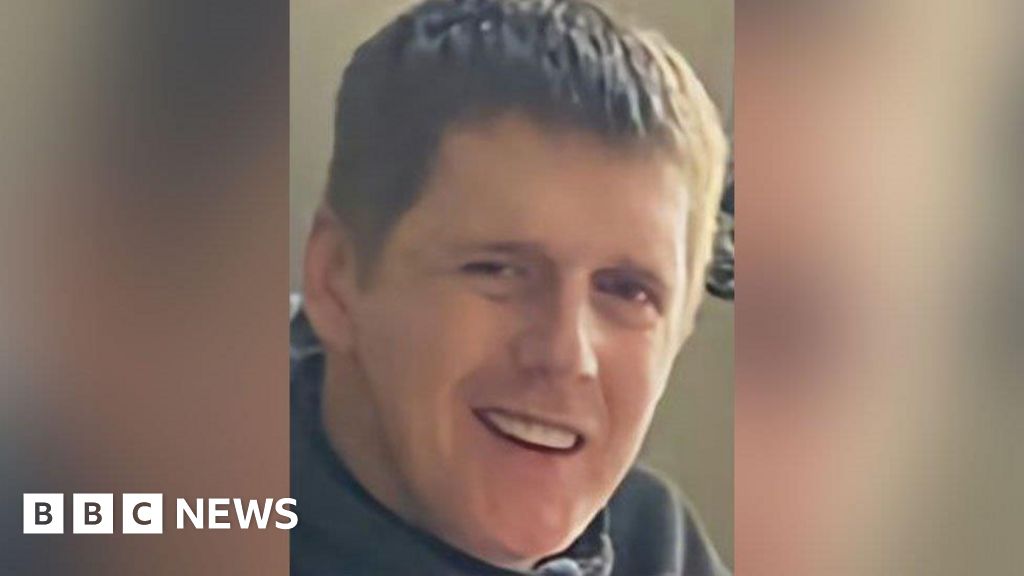 Man, 25, charged in connection with Dean Ritchie's death - BBC News