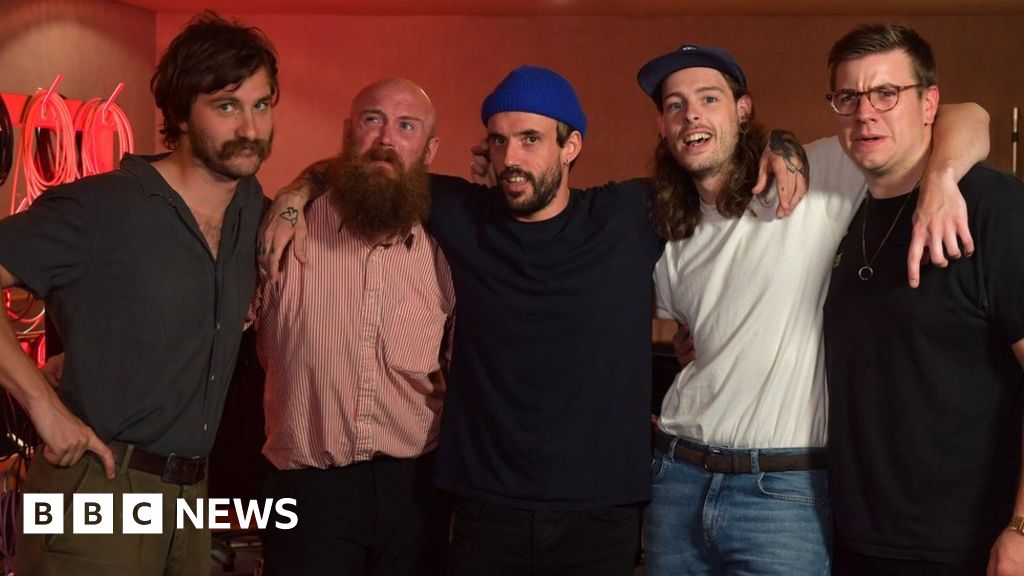 Idles to play at Bristol outdoor concert in September - BBC News