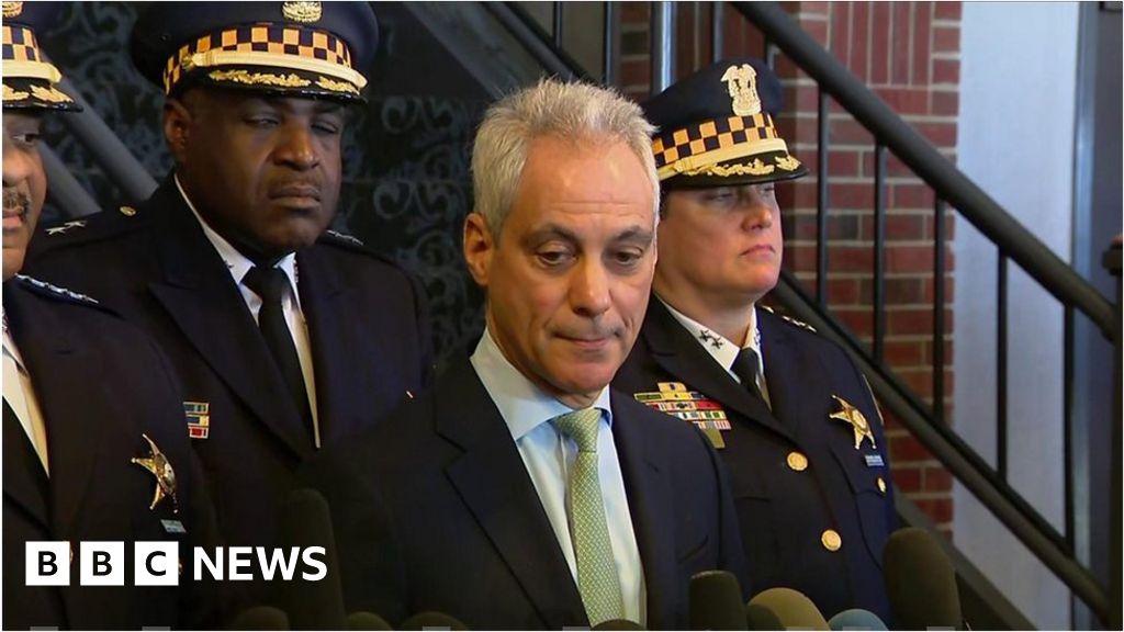 Jussie Smollett: 'Whitewash of justice' says Chicago mayor - BBC News