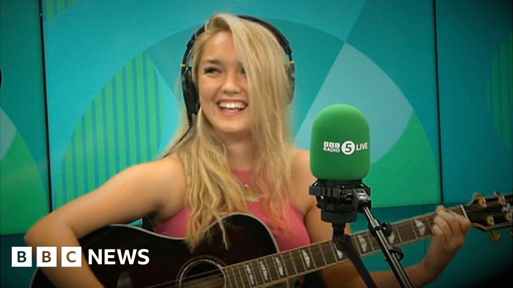 Singer Amber T football chants a hit with Norwich City fans - BBC News