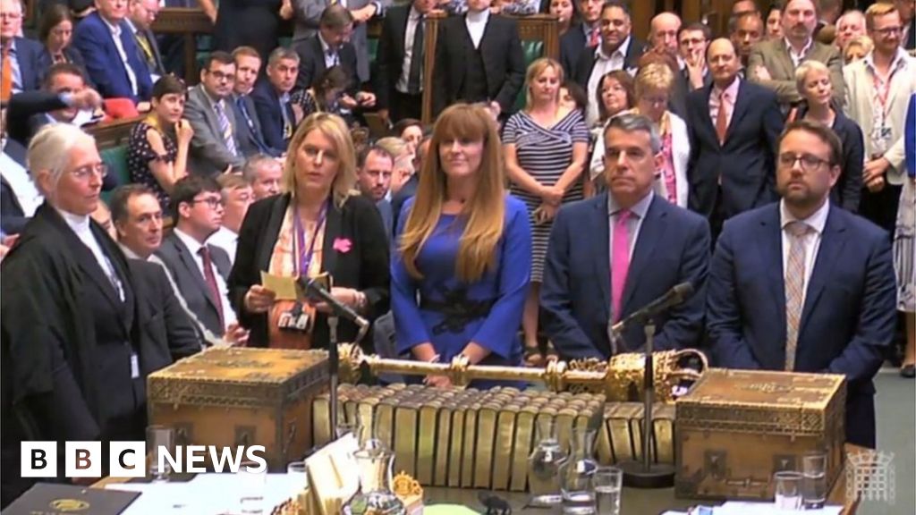 Scottish Tories defend customs union vote - BBC News