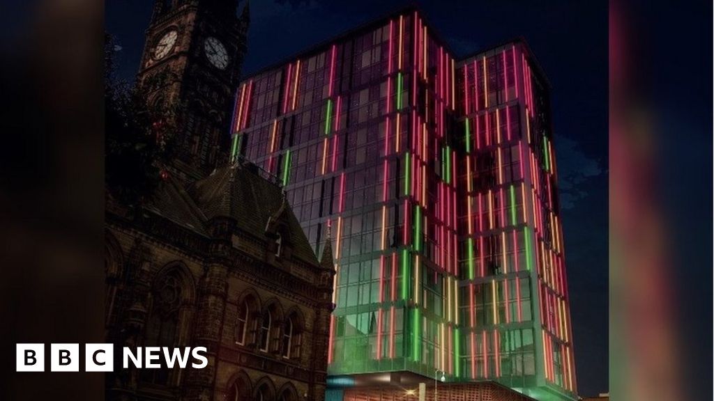 Plans to move Middlesbrough's 'crumbling' council offices shelved - BBC ...