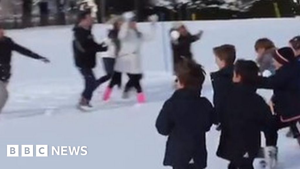 Pupils versus teachers snowball fight - BBC News