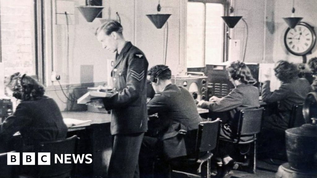 Inside GCHQ as it celebrates 100 years - BBC News