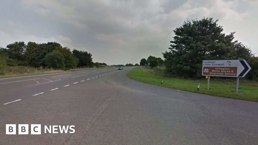Man dies in A420 crash between HGV and minibus at Faringdon - BBC News