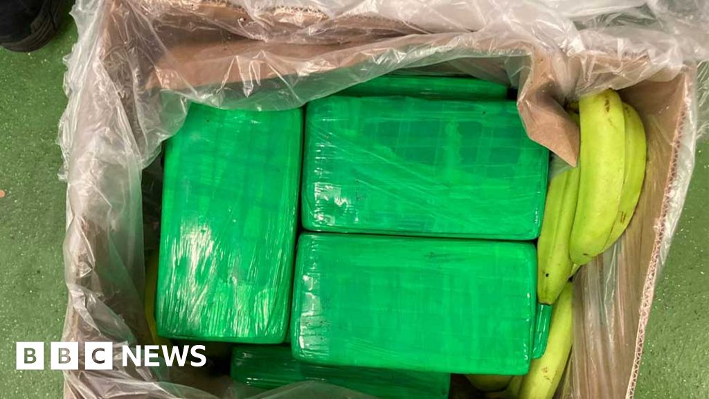 London Gateway: £40m cocaine stash found in banana boxes
