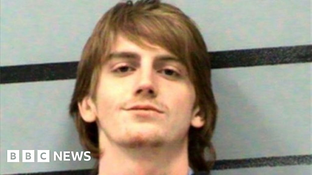 Texas student charged with campus officer murder - BBC News