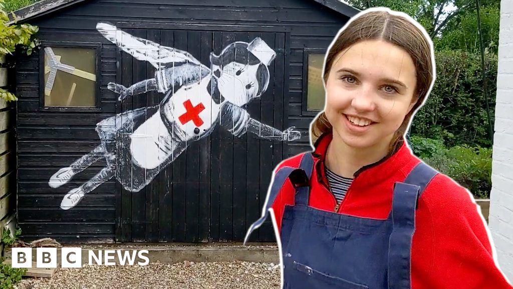 Coronavirus: Winchester teenager paints Banksy-style mural