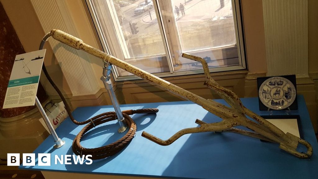 Cod Wars weapon presented to Hull Maritime Museum