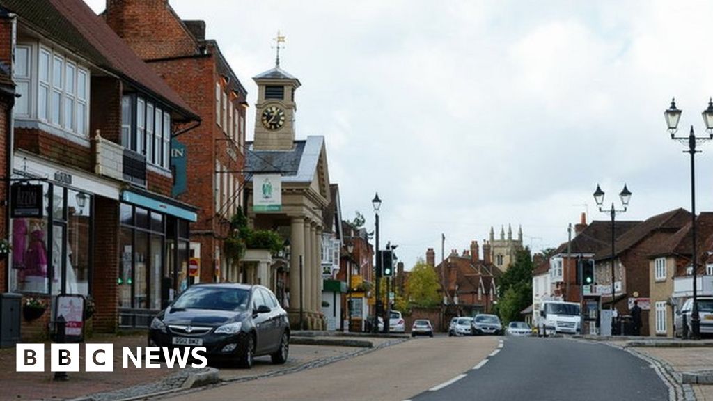 Council wins government funding for £26m Botley bypass - BBC News