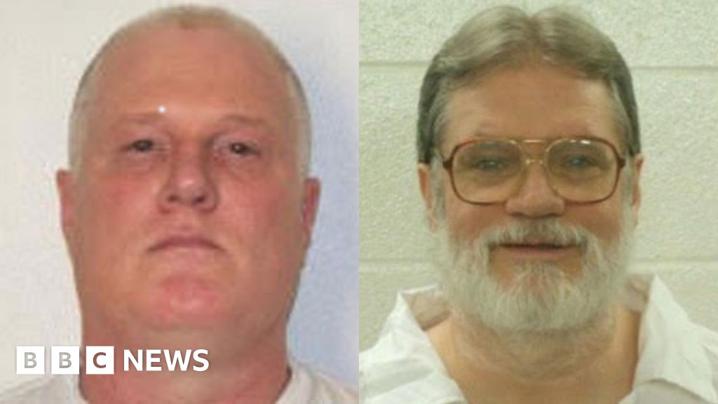 Arkansas executions: Court spares life of two convicted killers - BBC News