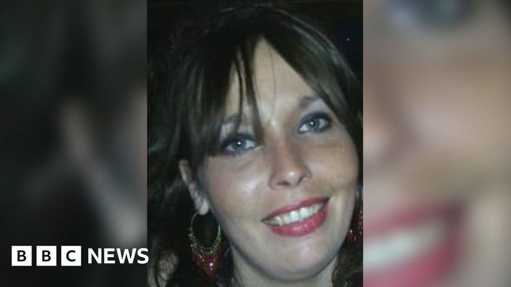 Leeds man charged with murder after woman found dead in flat