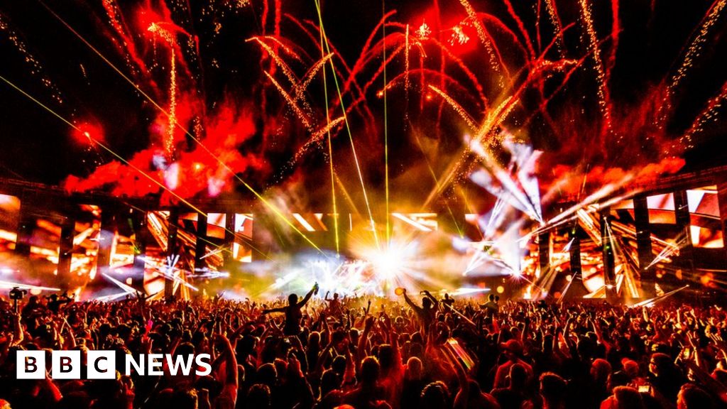 Creamfields announces its 20th anniversary line-up - BBC News