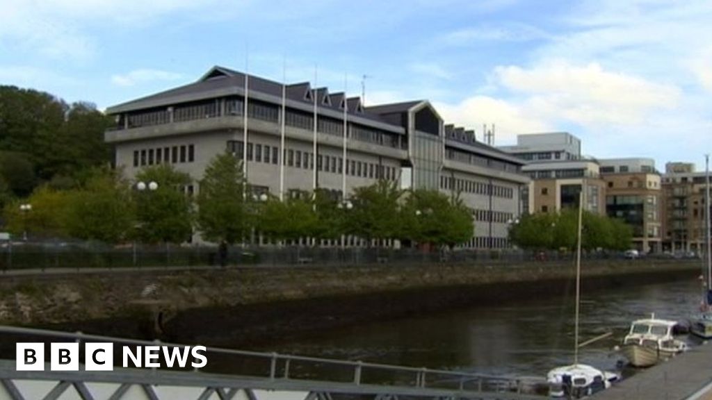Derry City: Brandywell Stadium works proposed for November - BBC News
