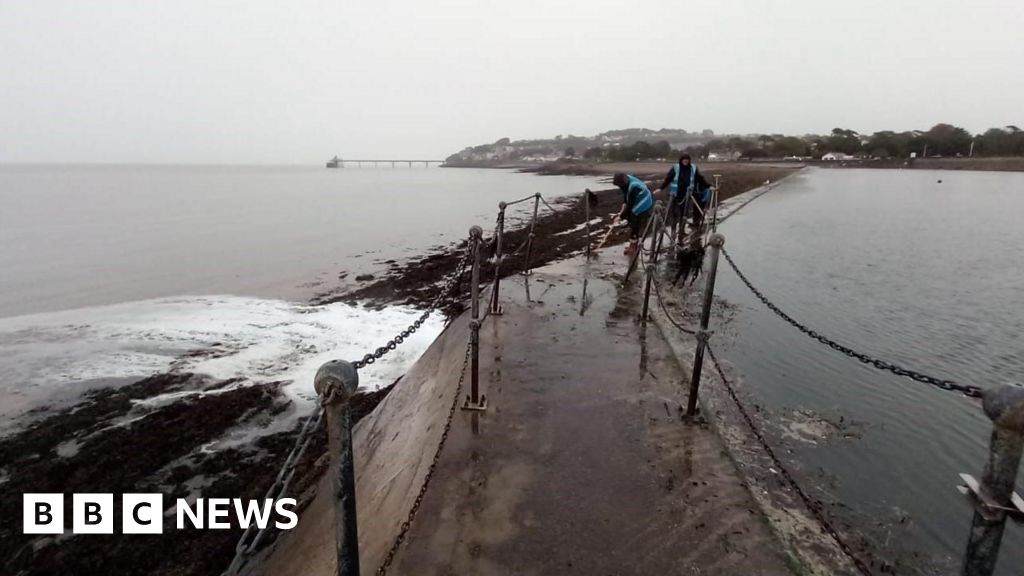 'Plug pulled' on Clevedon Marine Lake to remove silt