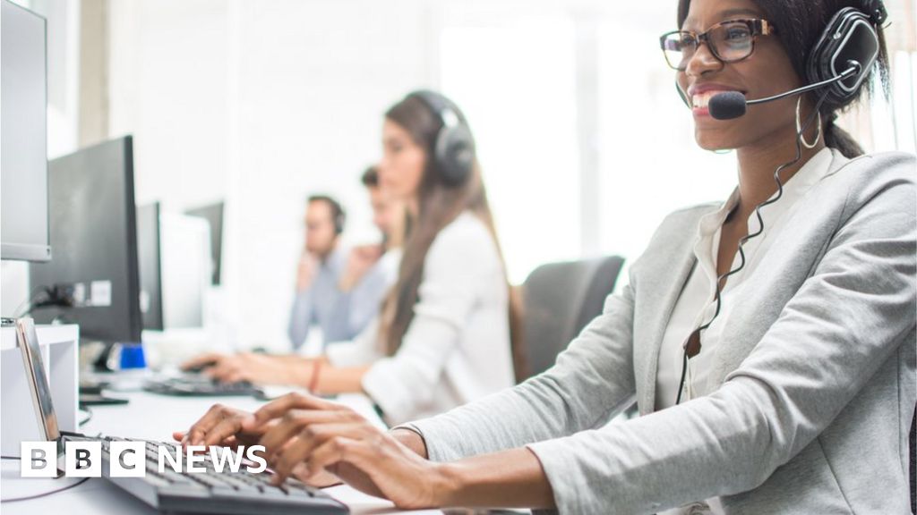 175 new jobs at TUI holiday call centre in Swansea - BBC News