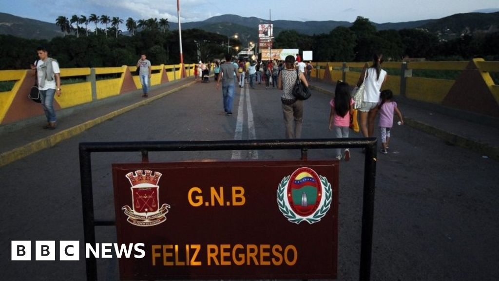 Venezuela closes border with Colombia 'to destroy mafia' - BBC News