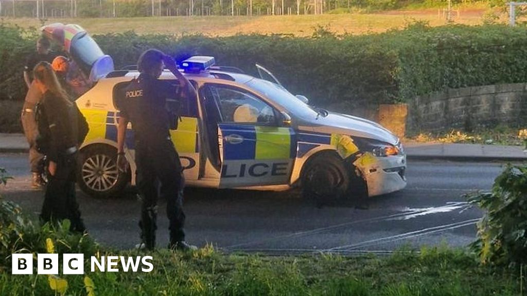 Lancaster: Officer investigated after boy, 11, hit by police car - BBC News