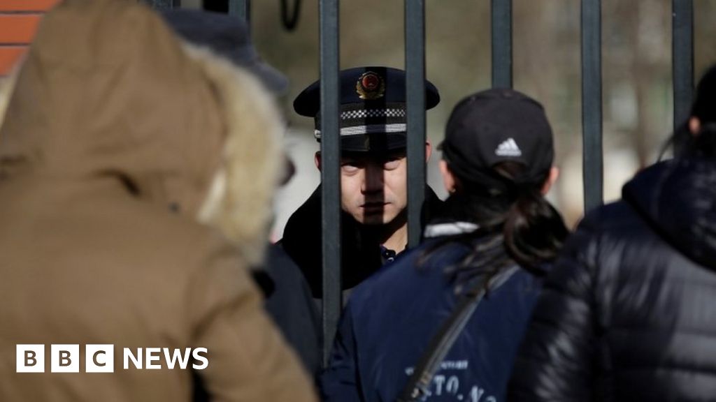 Teacher detained in Beijing nursery 'needle abuse' probe - BBC News