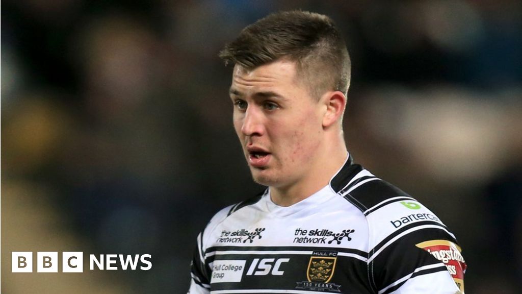 Hull FC player Jamie Shaul misses birth of son to play - BBC News