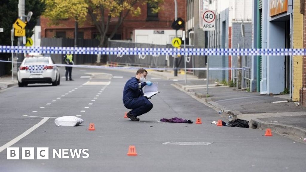 Melbourne nightclub shooting leaves one dead, three injured - BBC News