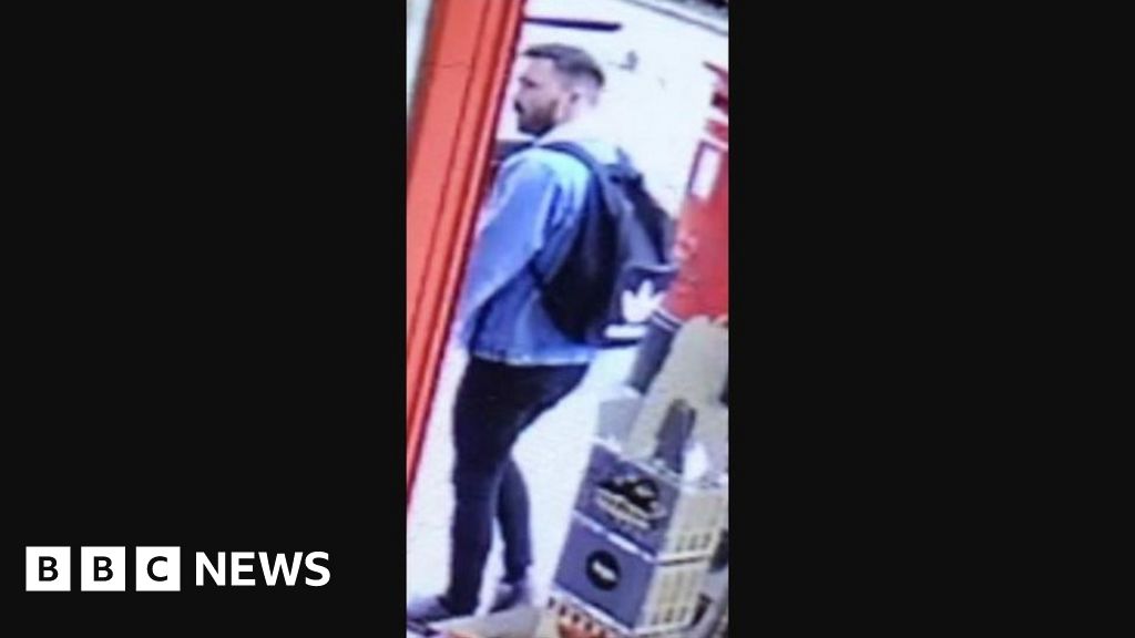 CCTV issued over race attack on teenager in Edinburgh - BBC News