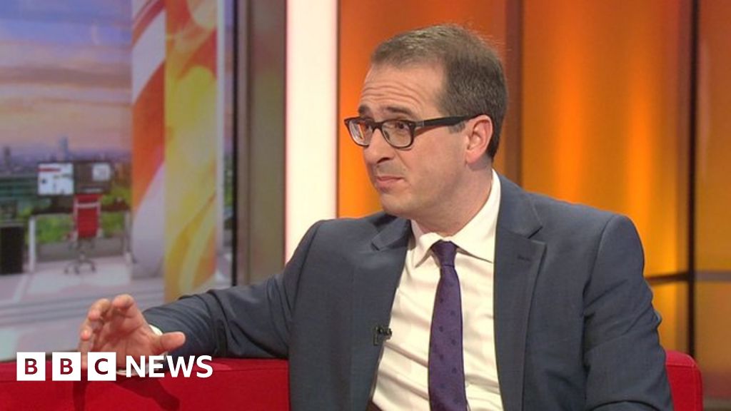 Owen Smith warns early election would 'decimate' Labour - BBC News
