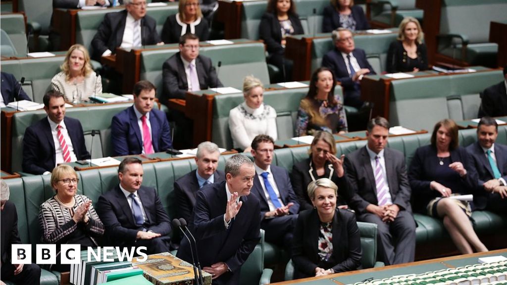 Australian MPs' private numbers mistakenly published online - BBC News