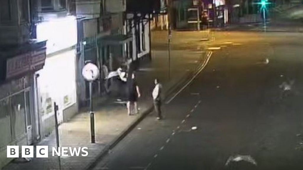Man caught on Scarborough CCTV throwing seagull into wall - BBC News