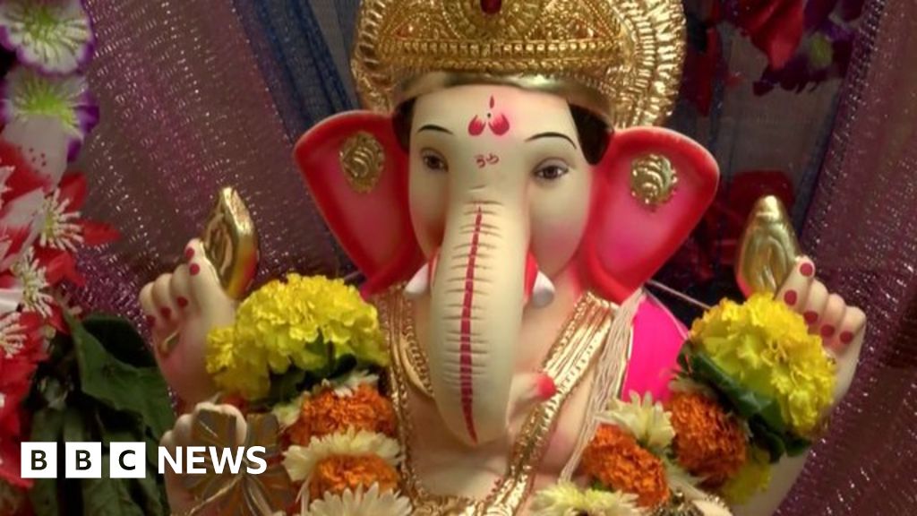 India's Ganesh festival goes green - BBC News